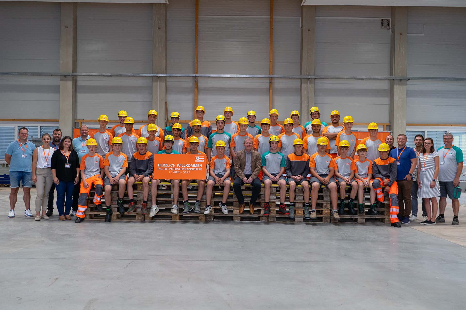News: Leyrer + Graf begrüßt 40 neue Lehrlinge beim Welcome Day | Leyrer ...