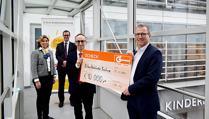 News: Leyrer + Graf: Großzügige Spende an St. Anna Kinderkrebsforschung ...